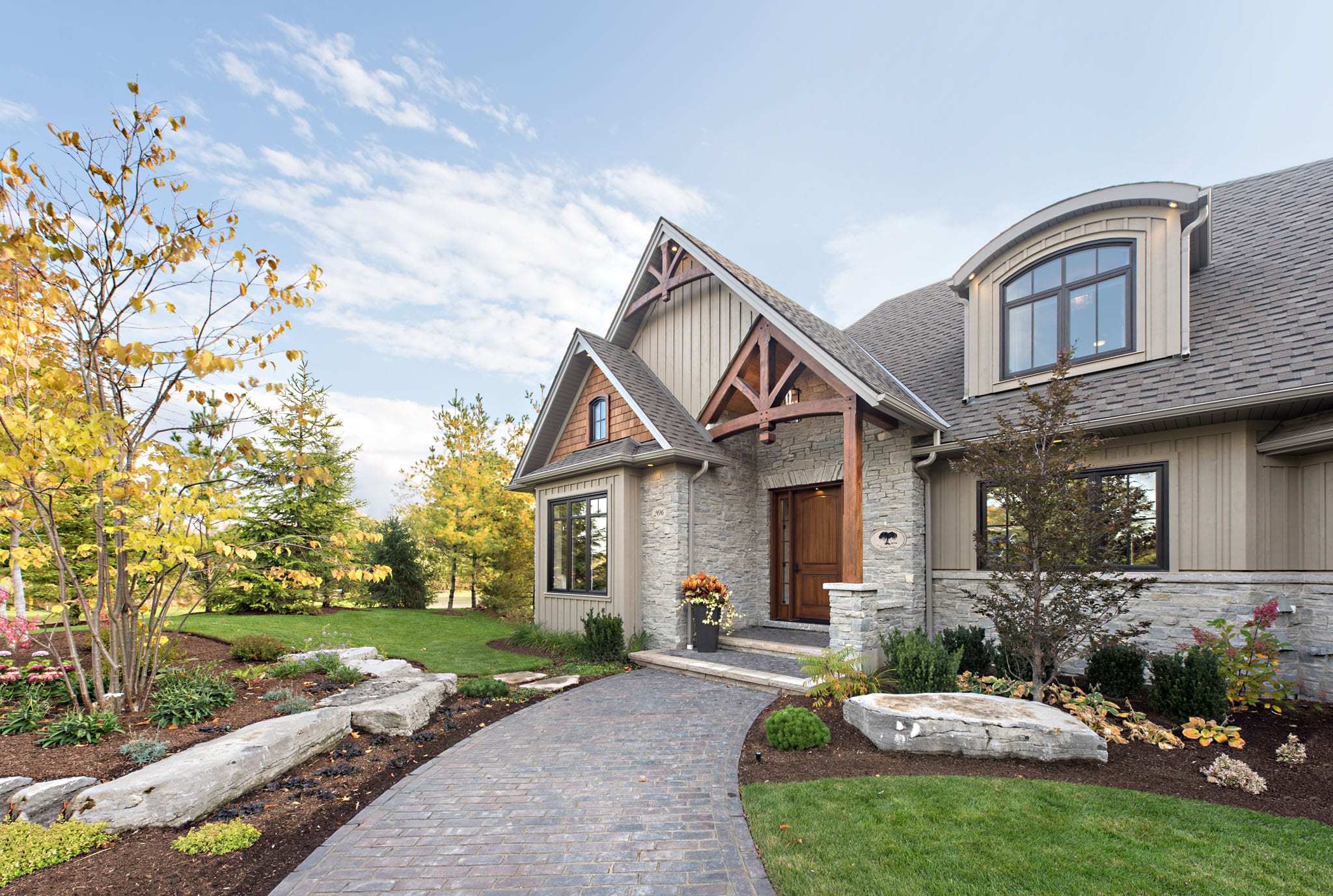 Brock’s Tips for Choosing a Locking System for Vinyl Windows